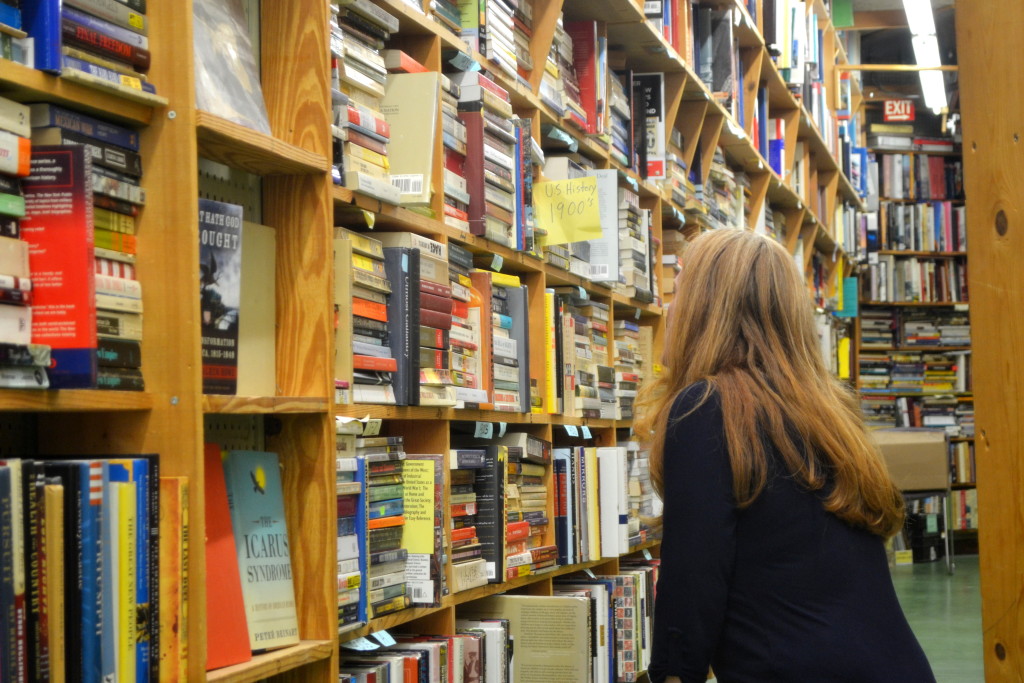 Makerspaces: Designing an Art Room and Writing Studio - TIA LEVINGS